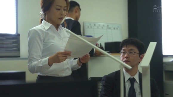 후지 칸나 [JUR-607] 완벽한 상사의 은밀한 M성향과 아찔한 오피스 훈육 | 글콘